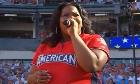 Amber Riley Sings, 'Beautiful', National Anthem - 2010 All-Star Game in ...
