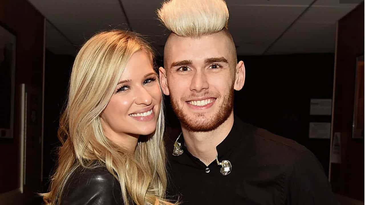 Katy Perry Teases Idol Curveball, Colton Dixon Expecting First Child