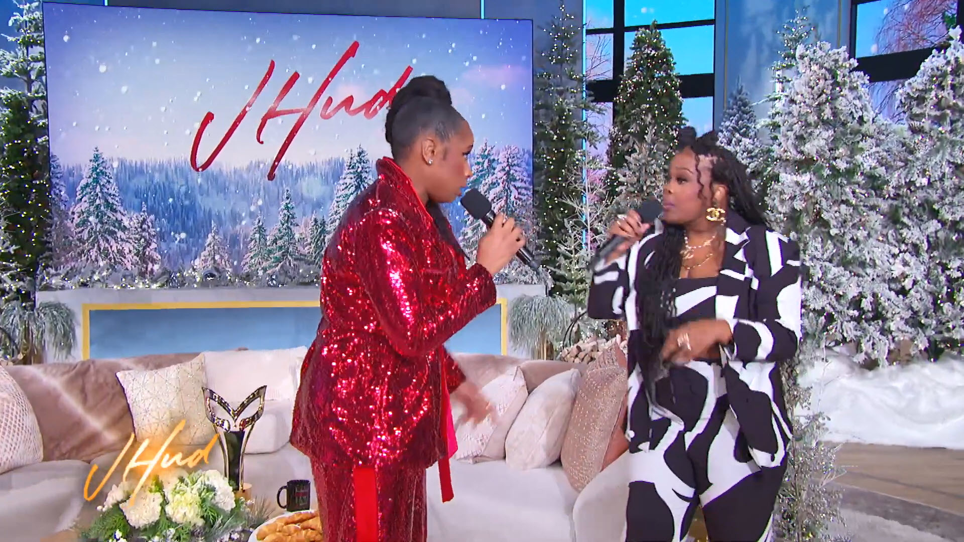 Watch Amber Riley and Jennifer Hudson Epic Dreamgirls Duet