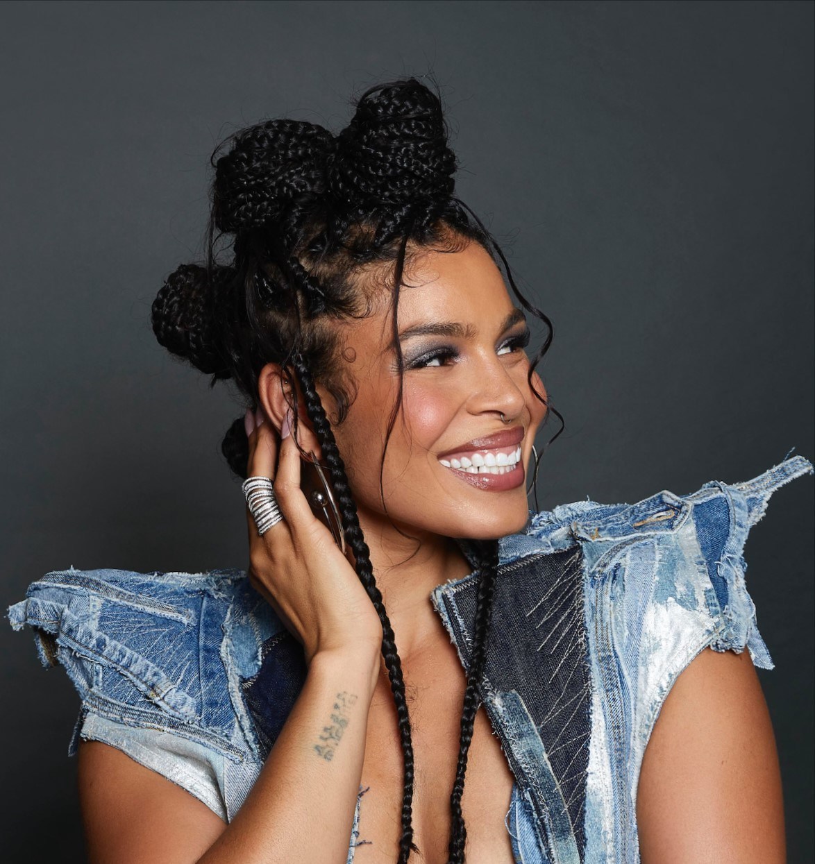 Jordin Sparks Talks 2009 Grammys and Chris Brown Arrest (Video)