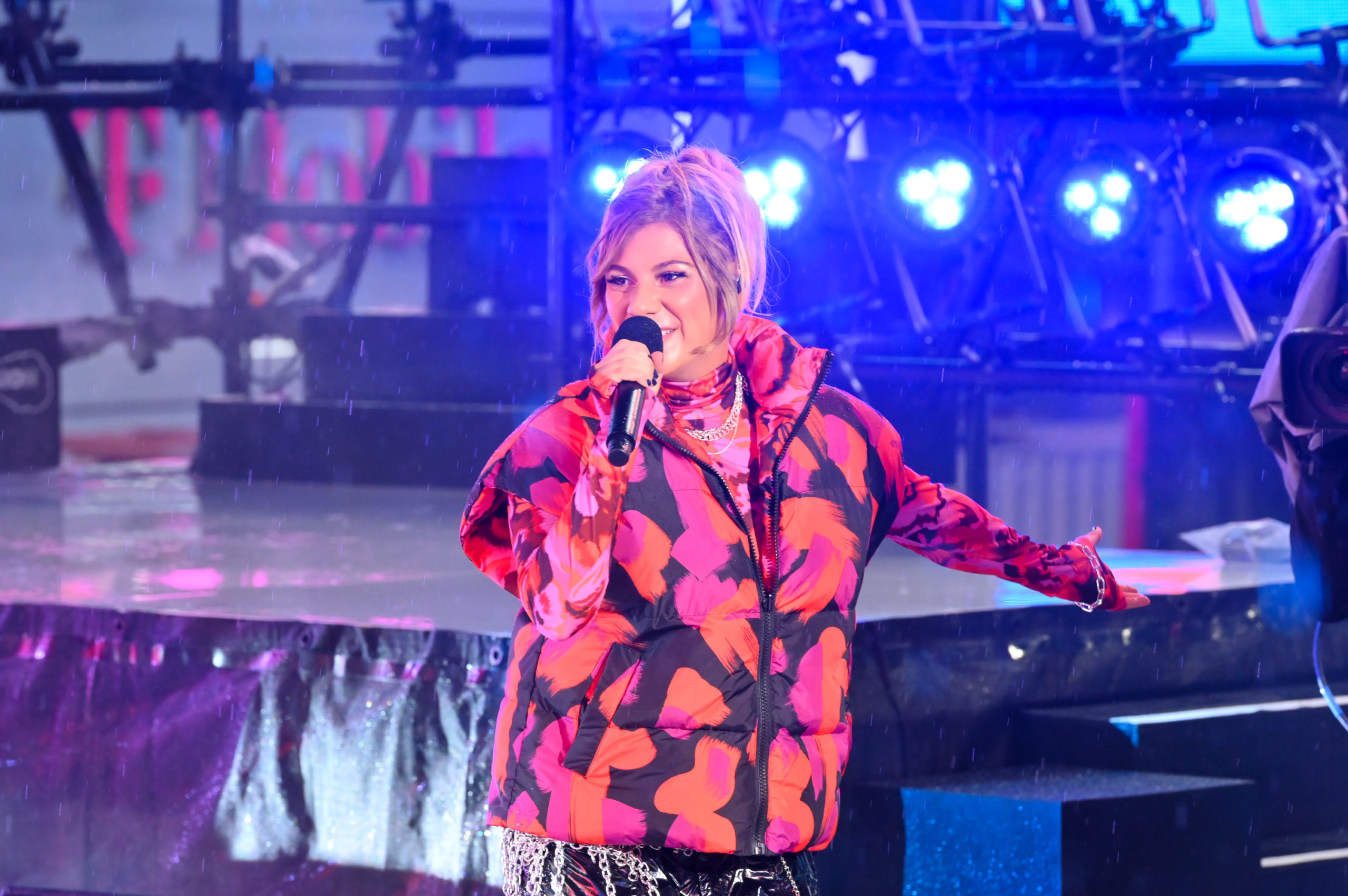 American Idol Alum Jax Marries Brave Gregg in Pop/Punk Themed Ceremony