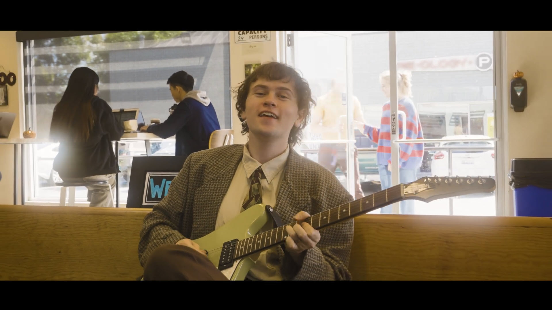 American Idol: Watch Fritz Hager's Quirky 'Caroline' Music Video