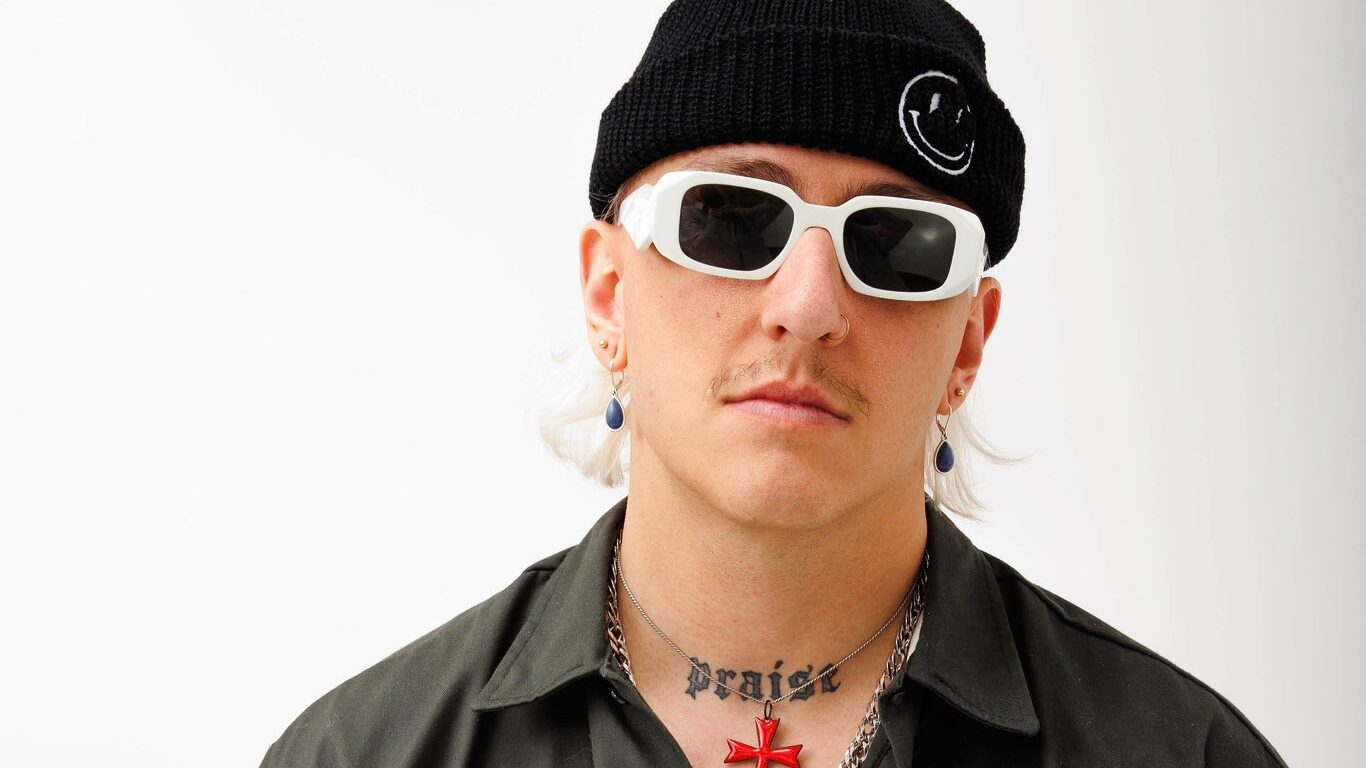 The Voice Pop Standout bodie Drops Joyous "Lovin' Look Easy"