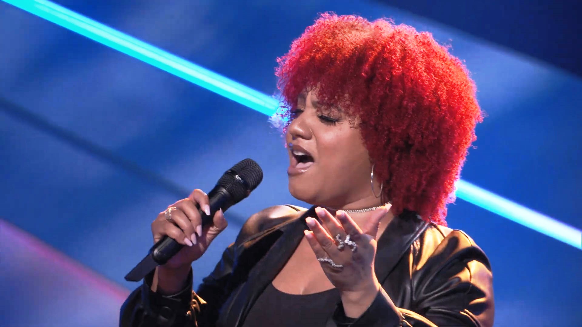 The Voice: Cait Martin's Stunning Harry Styles Earns 4 Chairs