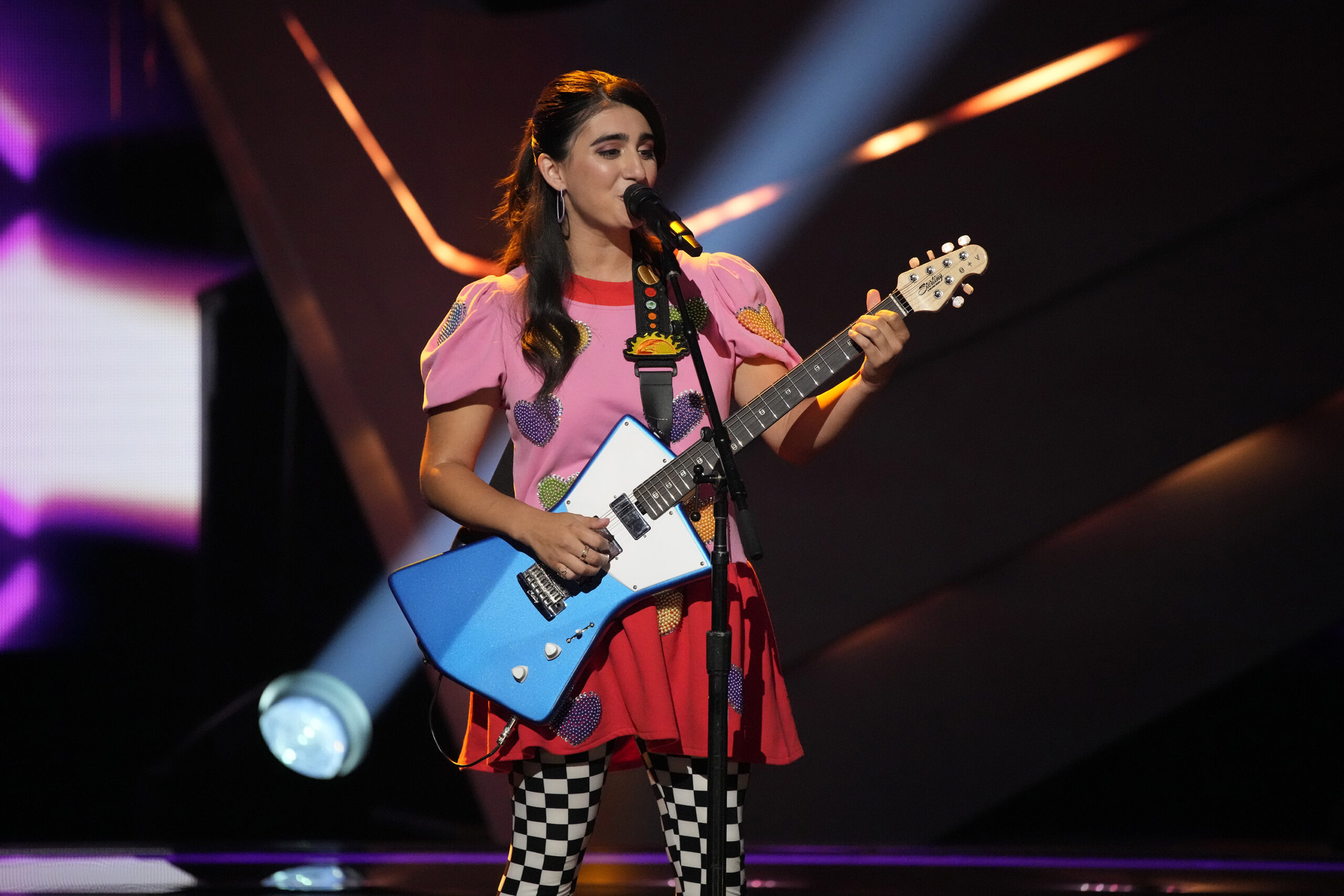 The Voice: Kate Cosentino Delivers Quirky Dionne Warwick Cover
