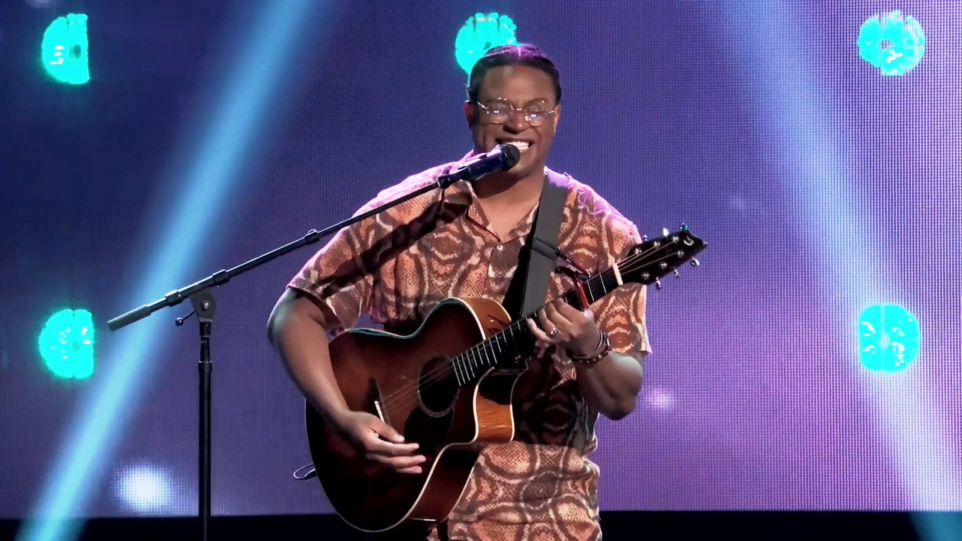 The Voice 23: American Idol Alum Savion Wright Turns Four Chairs!