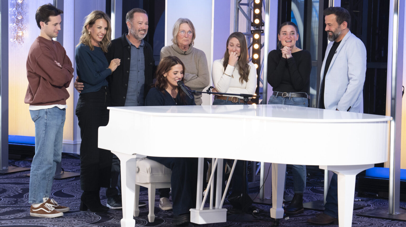 American Idol: McKenna Breinholt Sings Late Mom's Song, Story Has a Tragic Twist