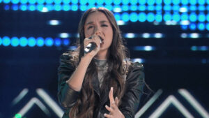 The Voice 25 Blind Audition: Maddi Jane Sings, Raps and Turns 4 Chairs