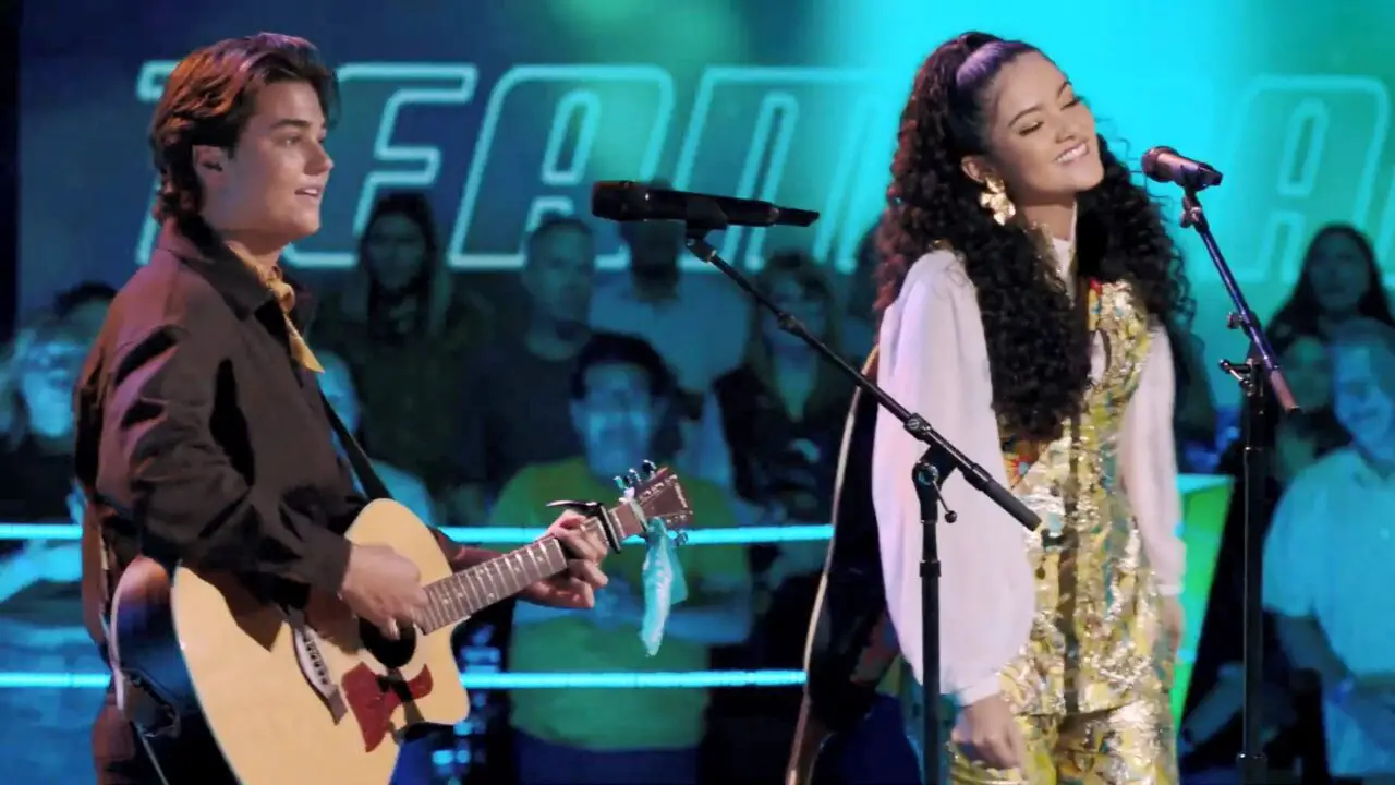 The Voice 25 Battle: Madison Cubelo vs Kyle Schuesler Impress in Spanish