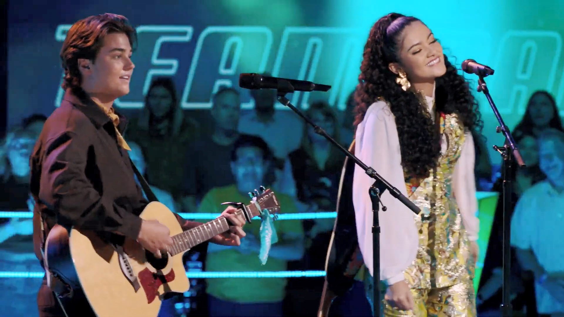 The Voice 25 Battle: Madison Cubelo vs Kyle Schuesler Impress in Spanish
