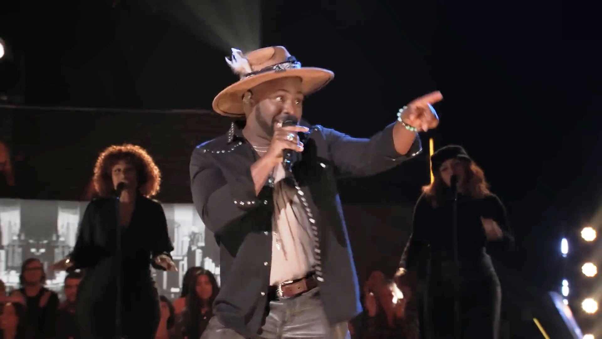 The Voice 25 Playoffs: Watch Tae Lewis' Keep his Promise to Dan + Shay