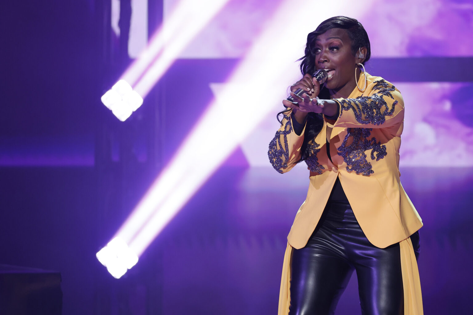 America's Got Talent: Diva Dee Dee Simon Nabs Heidi Klum Golden Buzzer