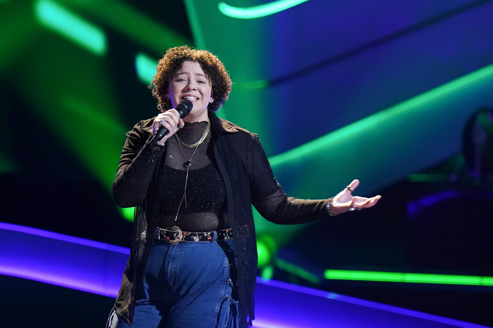 The Voice 26: Teen Singer Shye Heroic "Superman" Turns 4 Chairs