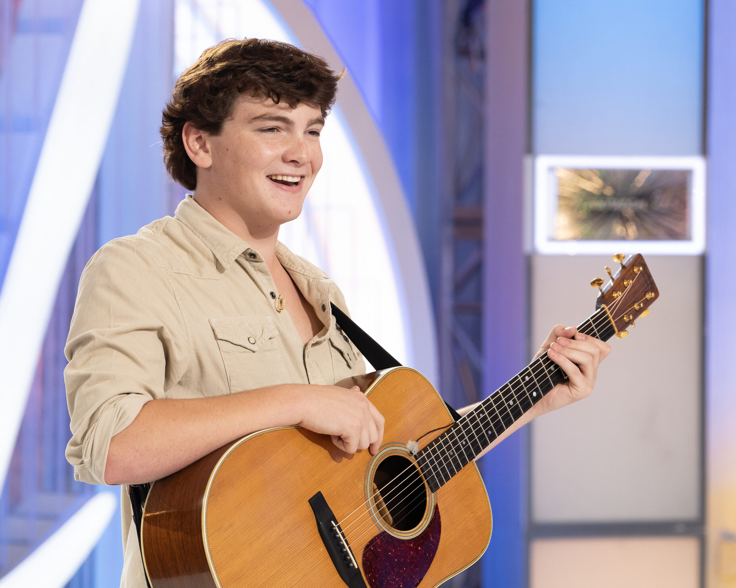 American Idol 2025: Carrie Underwood Cries After Slater Nalley's ...