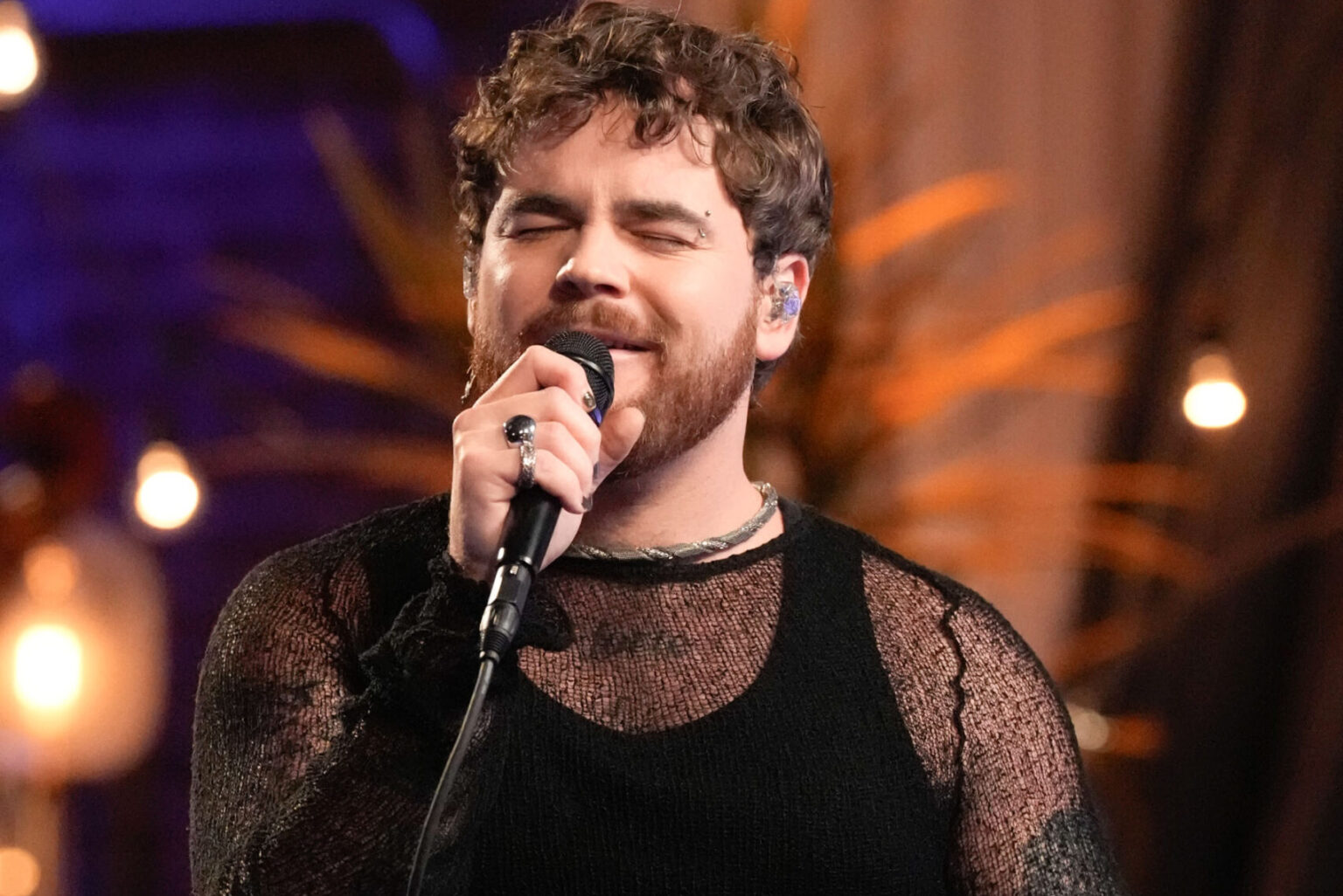 The Voice 27 Playoffs: Watch Conor James Theatrical 'Pink Pony Club'