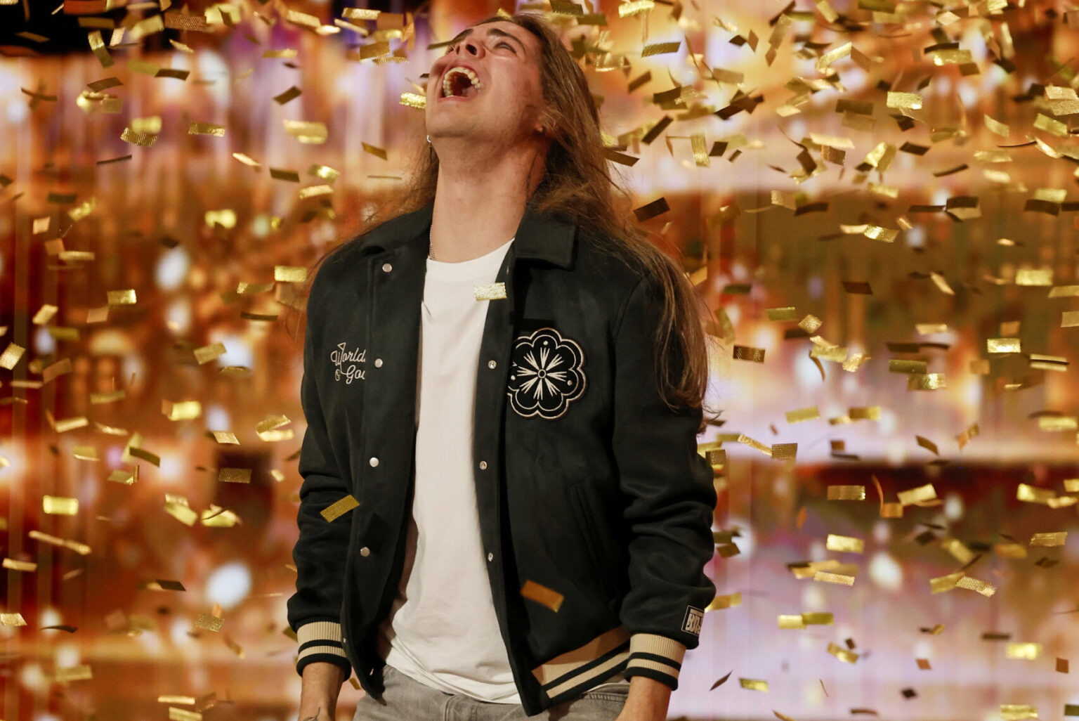 Emotional Singer Jourdan Blue Nabs Howie Mandel's AGT Golden Buzzer